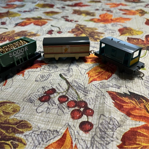 Thomas & Friends | Toys | Thomas Friends Trackmaster Mixed Freight Cars ...